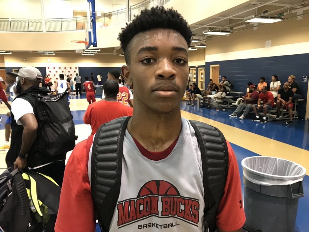 Solomon Ray | Sandy's Spiel